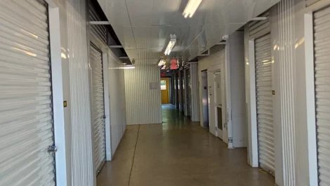 Storage Units in Ridgeland, MS at 130 Centre St | Devon